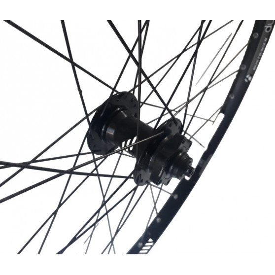 26 inch mountain bike wheel with disc tubeless ready Bontrager Duster