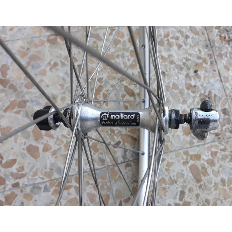 Mavic premium wheels and clothing for road bikes and mountain bikes